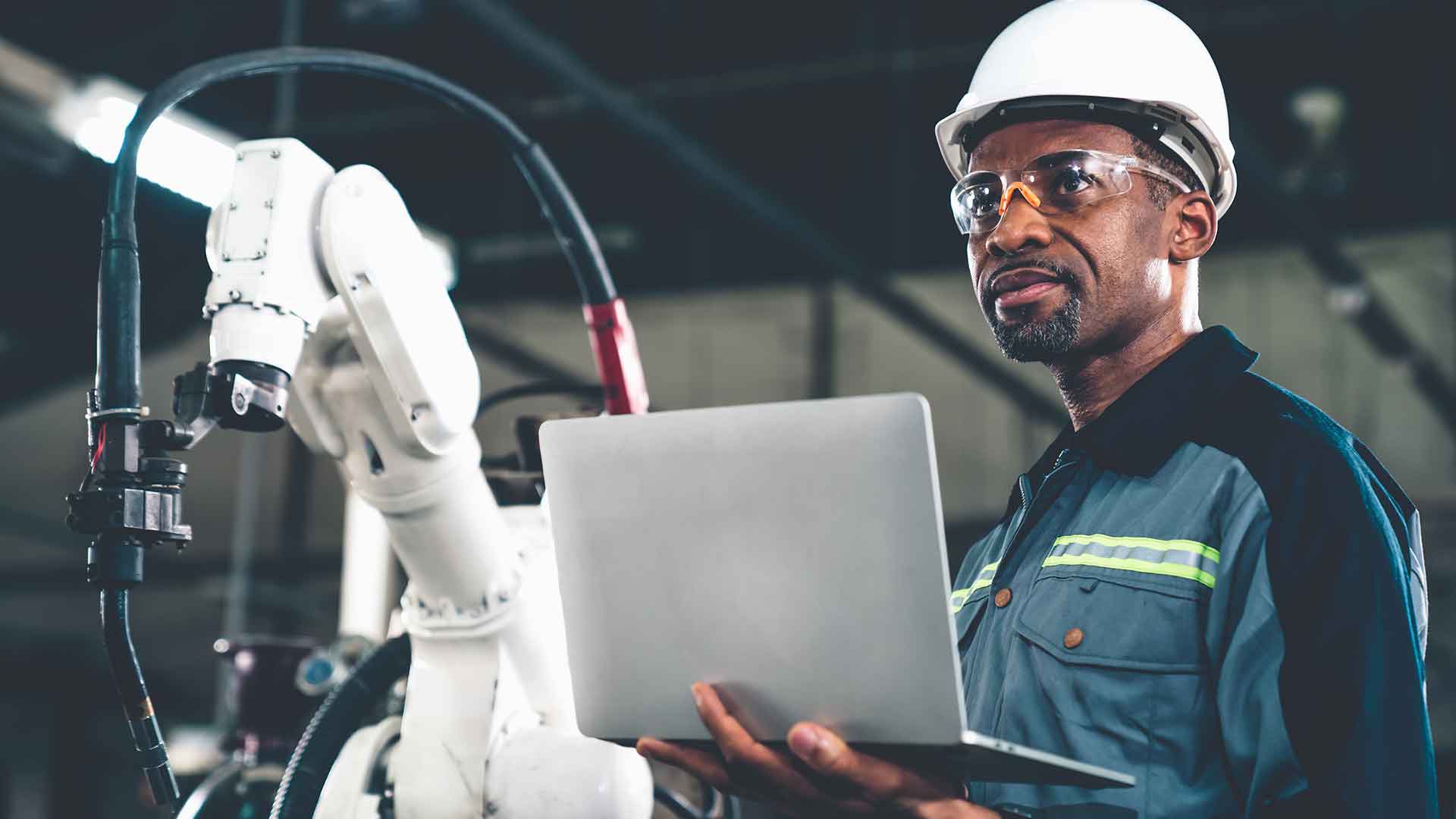 Manufacturing Technology Associate Online | Degree Guide